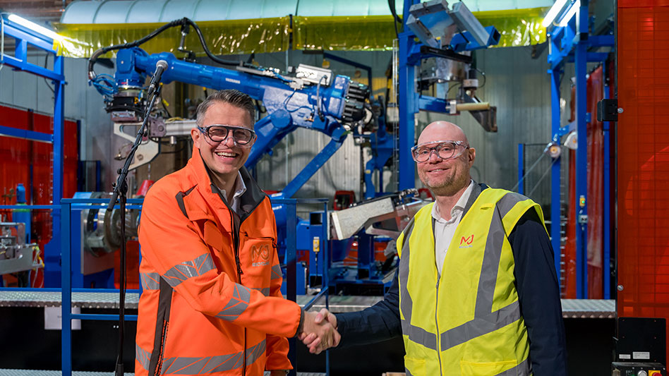 M&J Recycling unveils automated welding robot - Waste Today